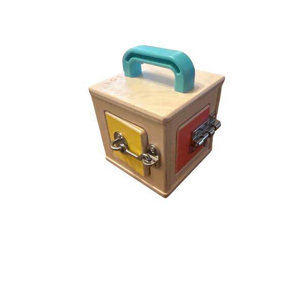 LOVEVERY | Toys | Kids Lovevery Realist Play Kit 921mo The Lockbox ...